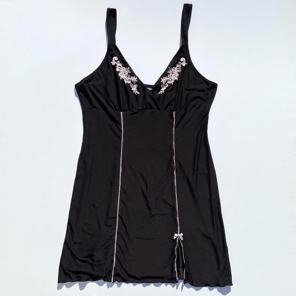 Intimates & Sleepwear | Studio Donatella Black And White Strap Chemise ...